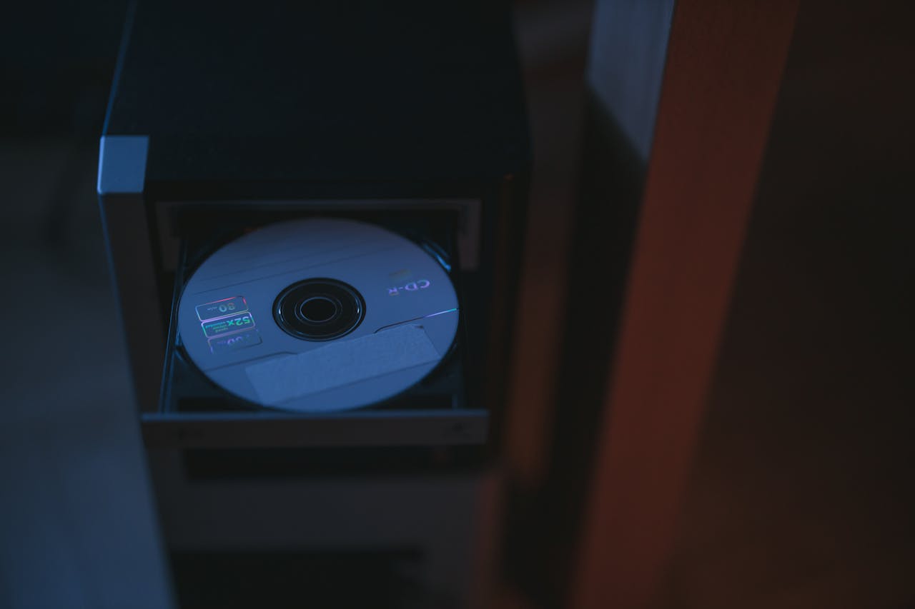 Rediscovering the CD Player: Timeless Sound in a Digital World ...
